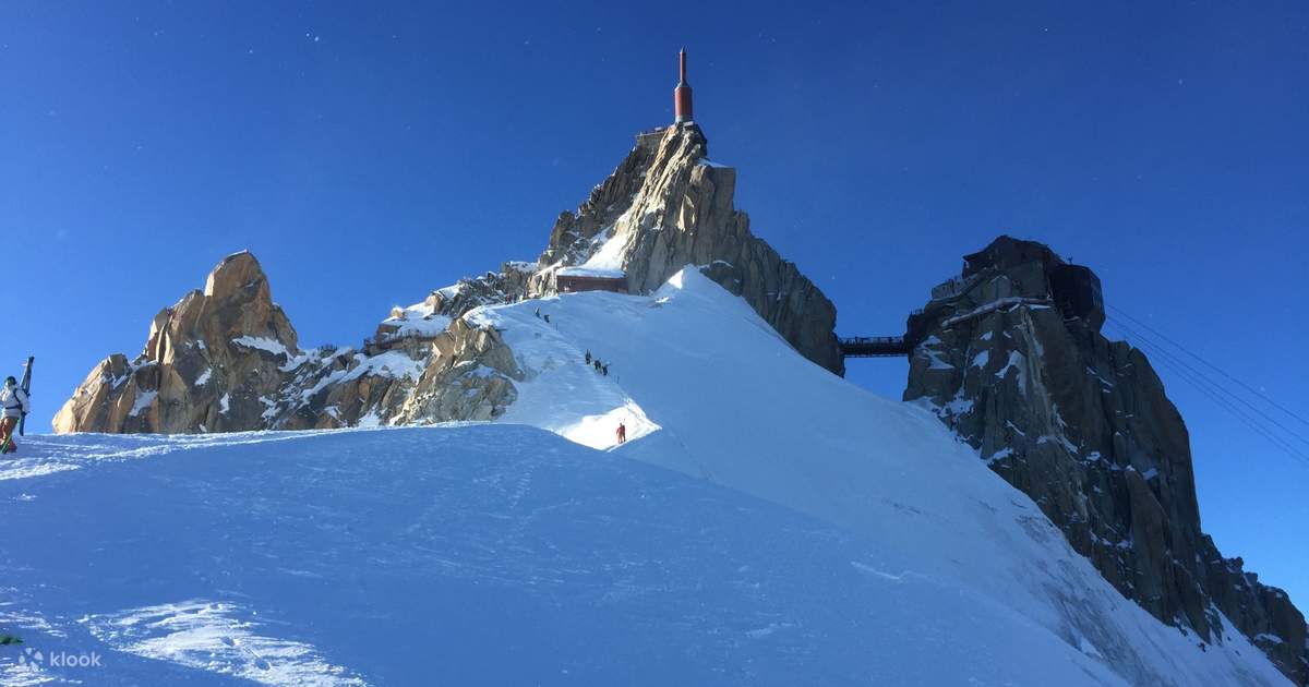 에귀뒤미디aiguille Du Midi와 제네바에서 패러글라이딩을 즐길 수 있는 샤모니몽블랑chamonix Mont